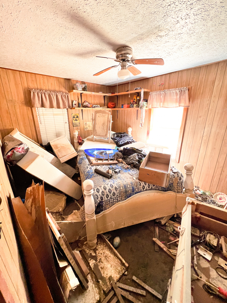 Strong Family | Rise Disaster Relief & Recovery